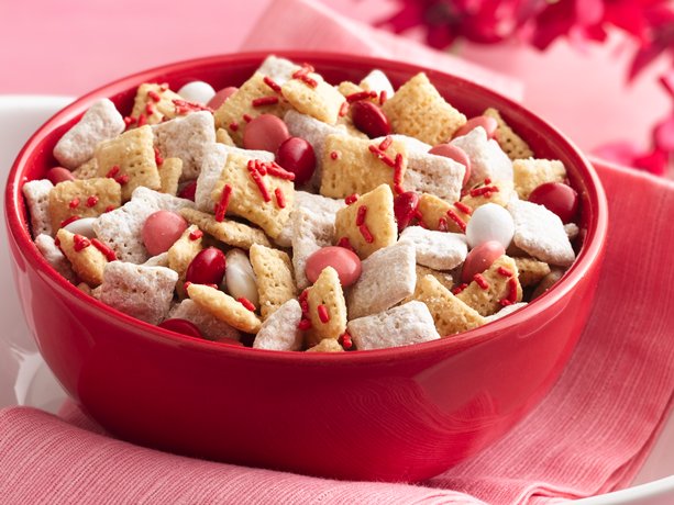 DIY Chex Mix For Valentines Day - 24/7 Moms