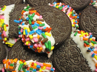 2 Rainbow Oreo Treats - 24/7 Moms