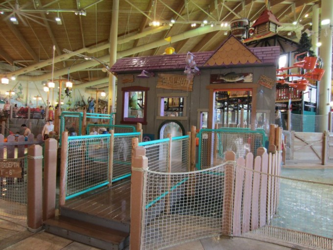 Great Wolf Lodge Indoor Waterpark a Must for Families! - 24/7 Moms