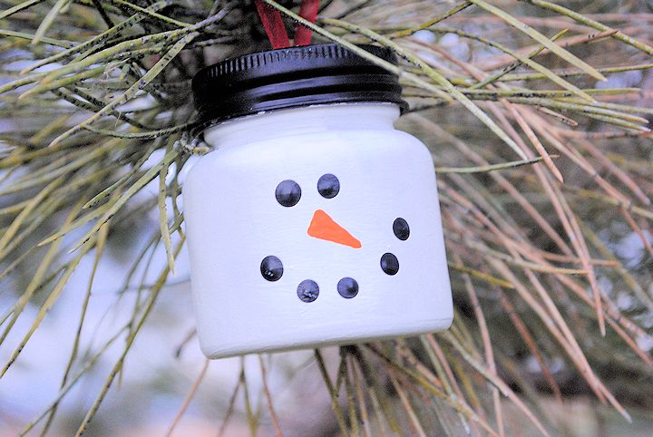 DIY Snowman Ornaments Using Baby Food Jars - 24/7 Moms