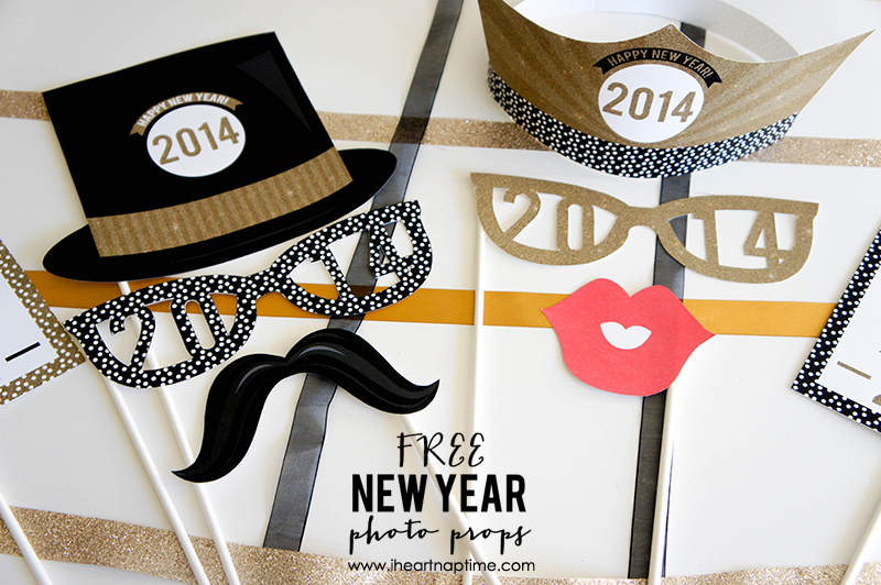 Free New Year Photo Prop Printables - 24/7 Moms