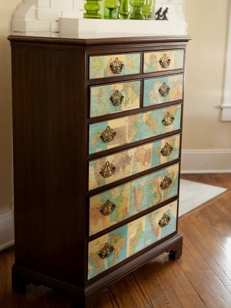 7 Decorating Ideas With Maps - 24/7 Moms