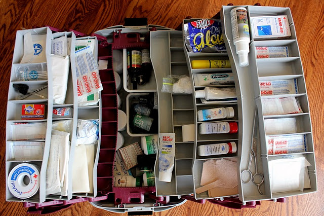 MOM Tip: The Tackle Box First Aid - 24/7 Moms