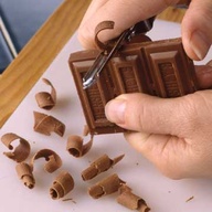 MOM Tip: Chocolate Curling - 24/7 Moms