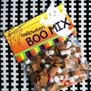 Halloween Boo Mix & Free Bag Topper - 24/7 Moms