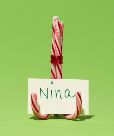 MOM Tip: Candy Canes as Place Card Holder - 24/7 Moms