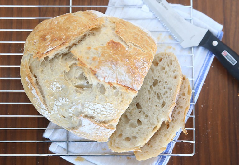 Easy Homemade Artisan Bread - 24/7 Moms