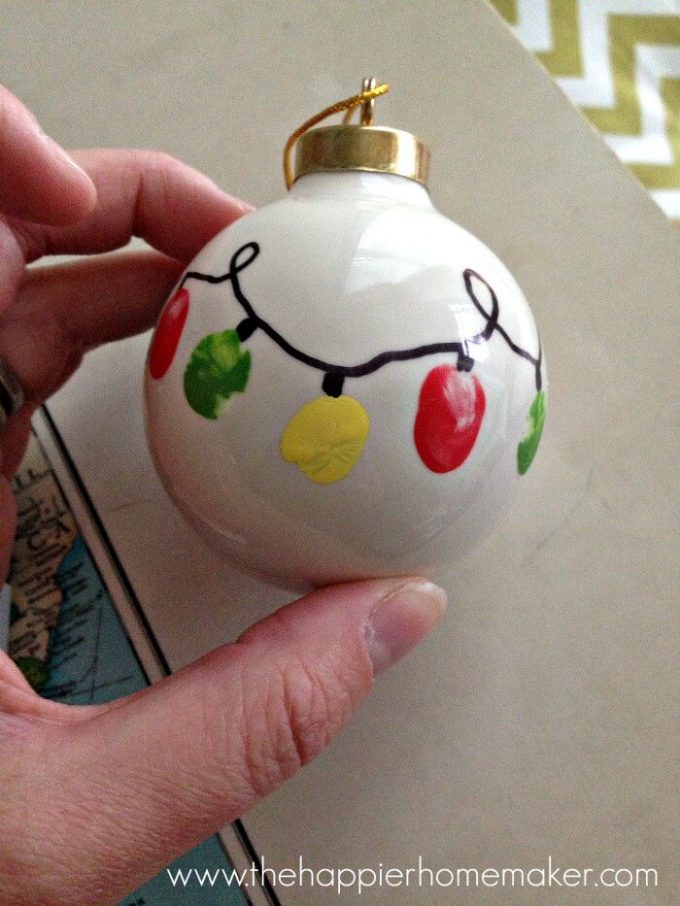 MOM Tip DIY Kid s Fingerprint Christmas Lights Ornament 24 7 Moms