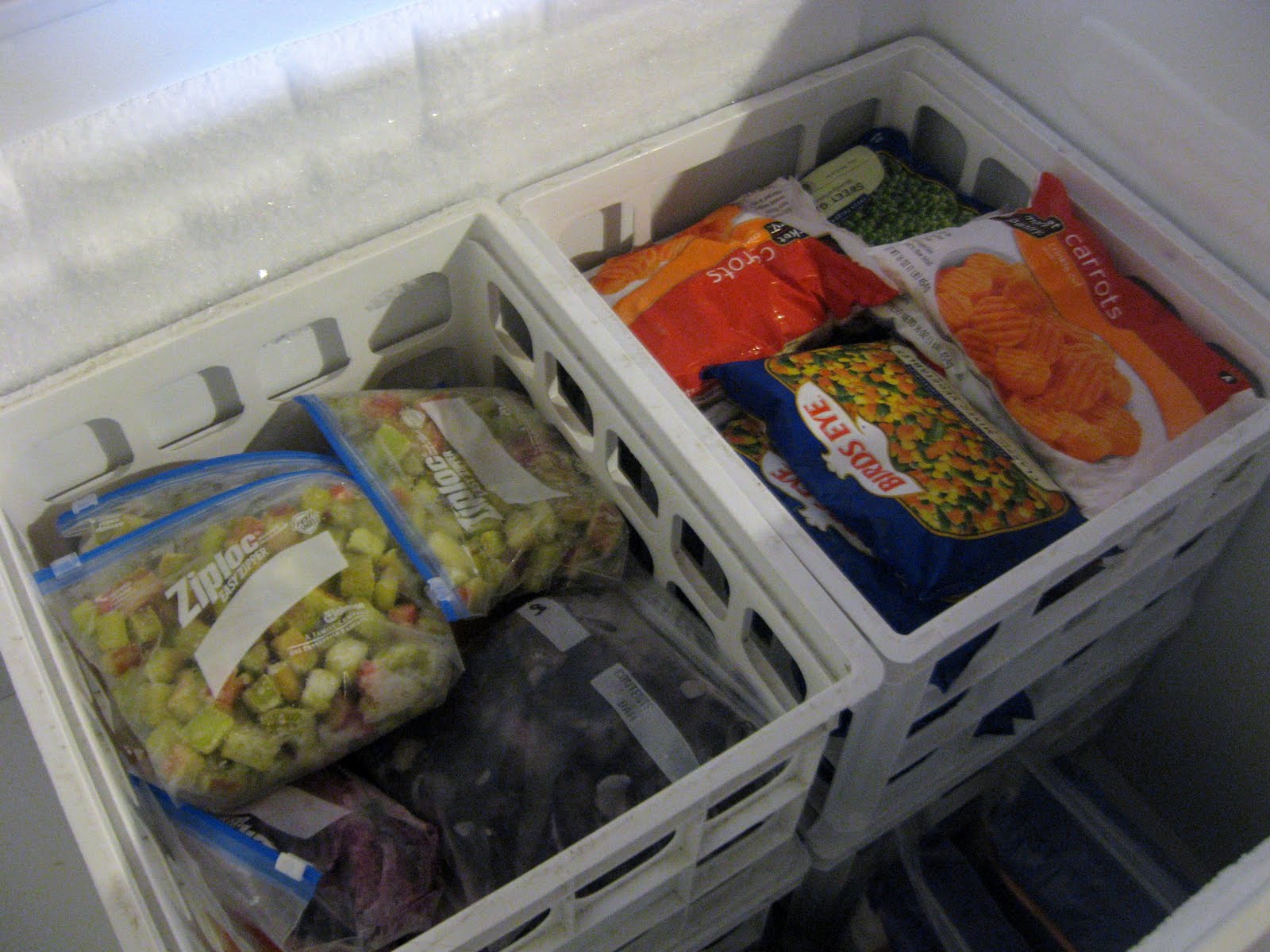 10 Ways To Organize a Chest Freezer - 24/7 Moms