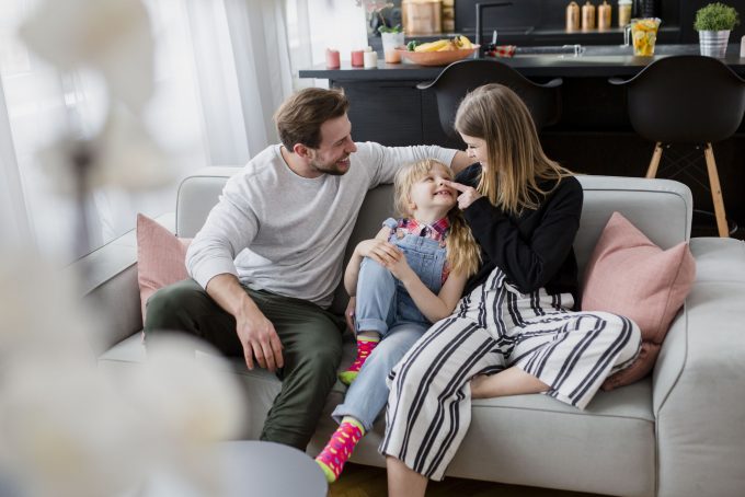 4 Ways to Love the Home Your In - 24/7 Moms