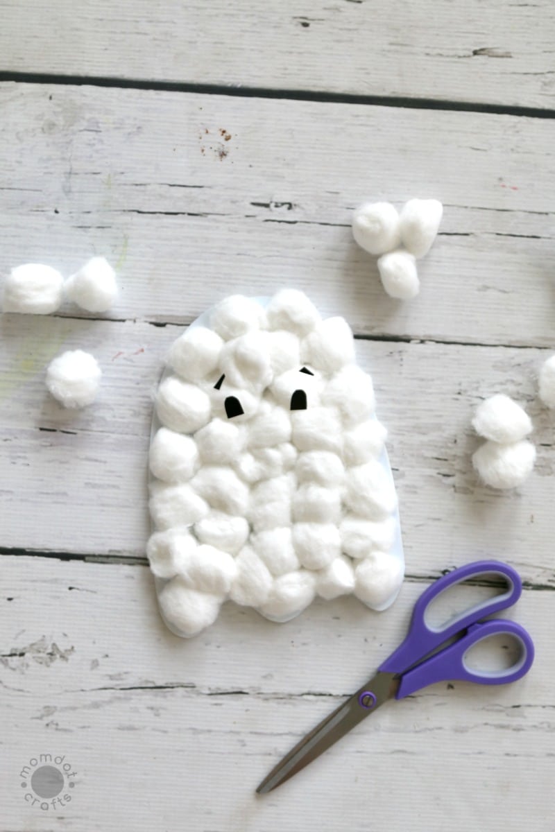 Cotton Ball Ghosts with Free Downloadable Ghost Template - 24/7 Moms