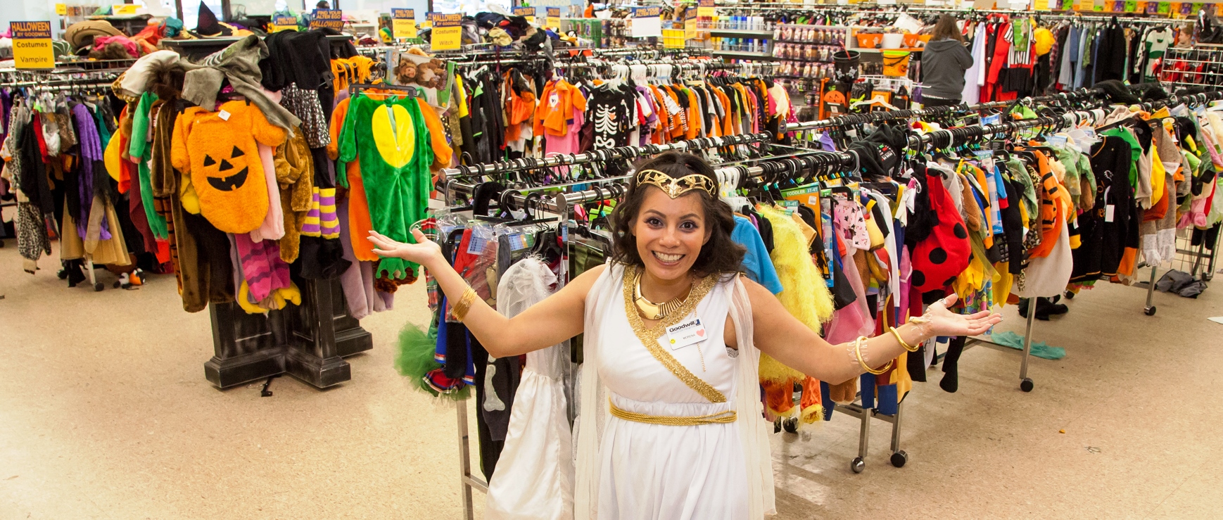 Tips for Finding the Perfect Costume @goodwillwa - 24/7 Moms